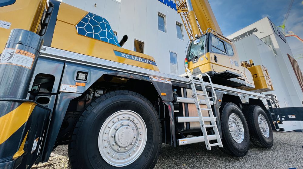 Techking 385/95R25 and 445/95R25 ETCRANE Showcased as OE Tires for ...